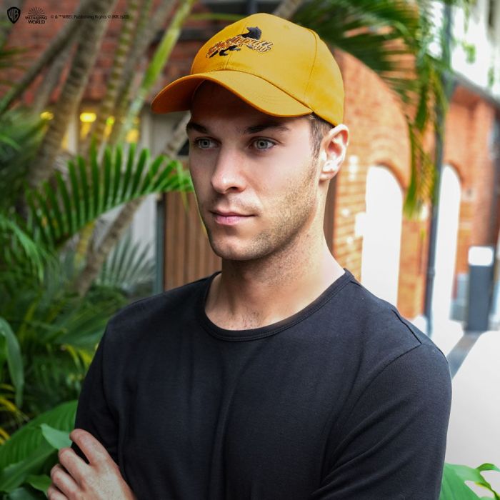 Harry Potter Curved Bill Cap Hufflepuff | Cinereplicas | Harry Potter ...