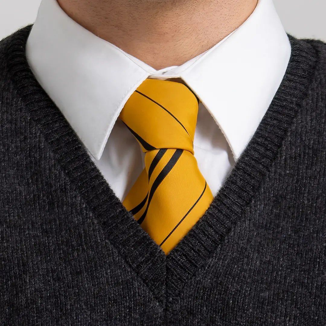 Harry Potter Lochaven - Hufflepuff Tie | NerdUP